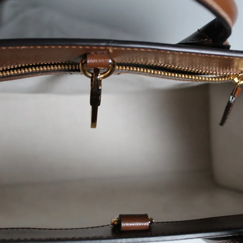 Gucci | Bags | New Gucci Gg Monogram Supreme Azalea Messenger Tote ...